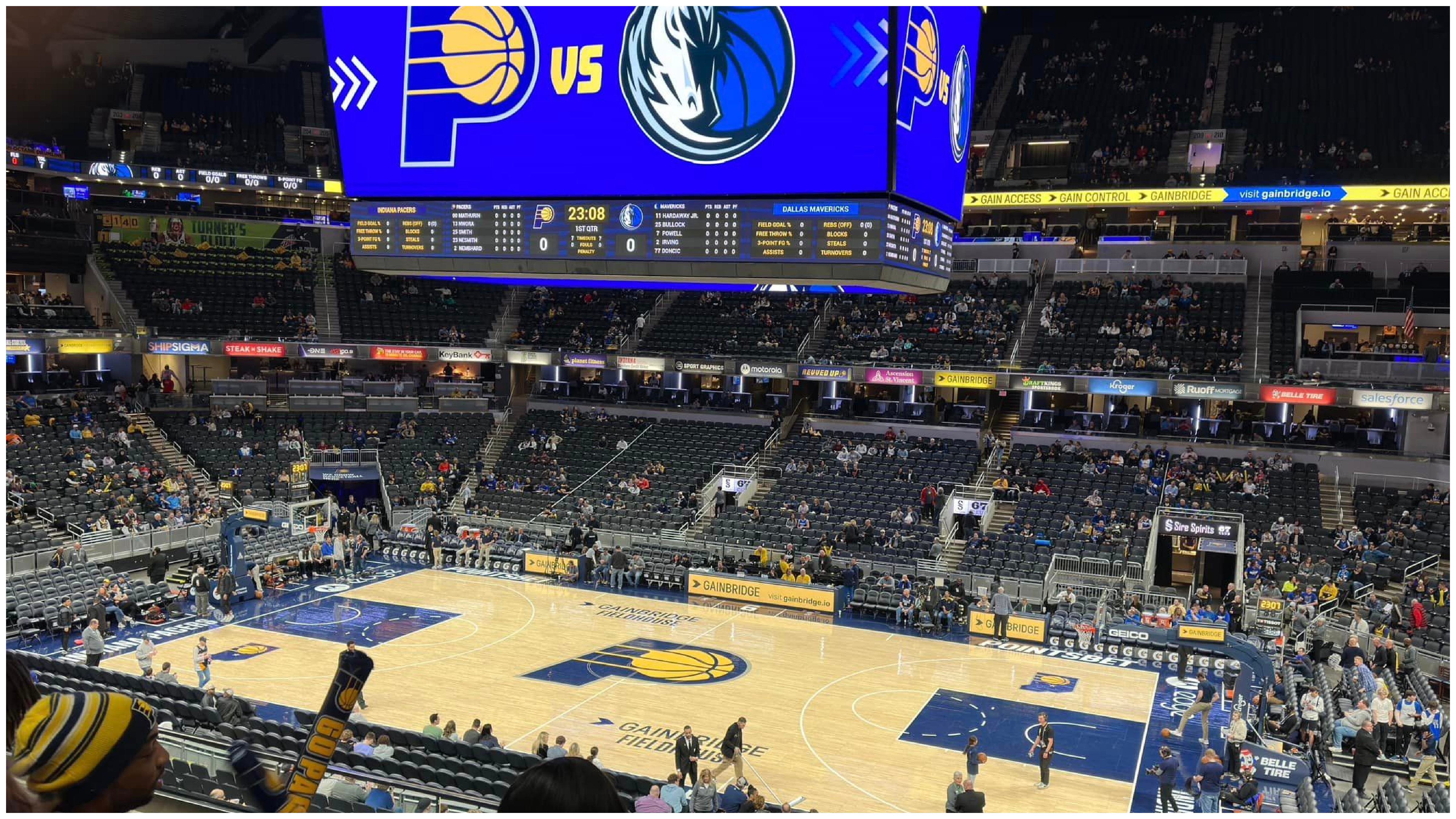 Our First NBA Game - STOCKPILING MOMS™