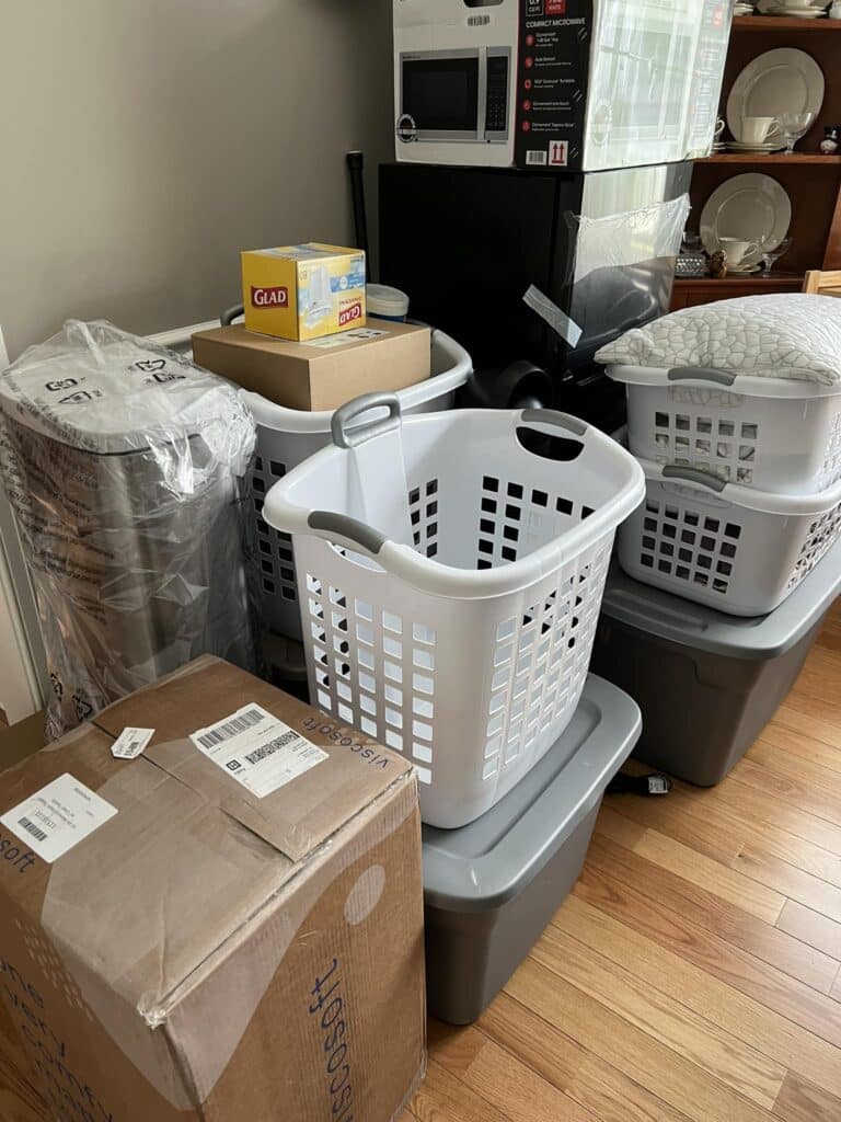 How to prepare for college dorm - STOCKPILING MOMS™